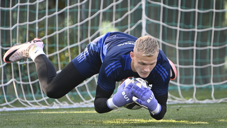 Petry kavicsot dobott az állóvízbe, Dibusz helyett mást védetne a kulcsfontosságú vb-selejtezőn