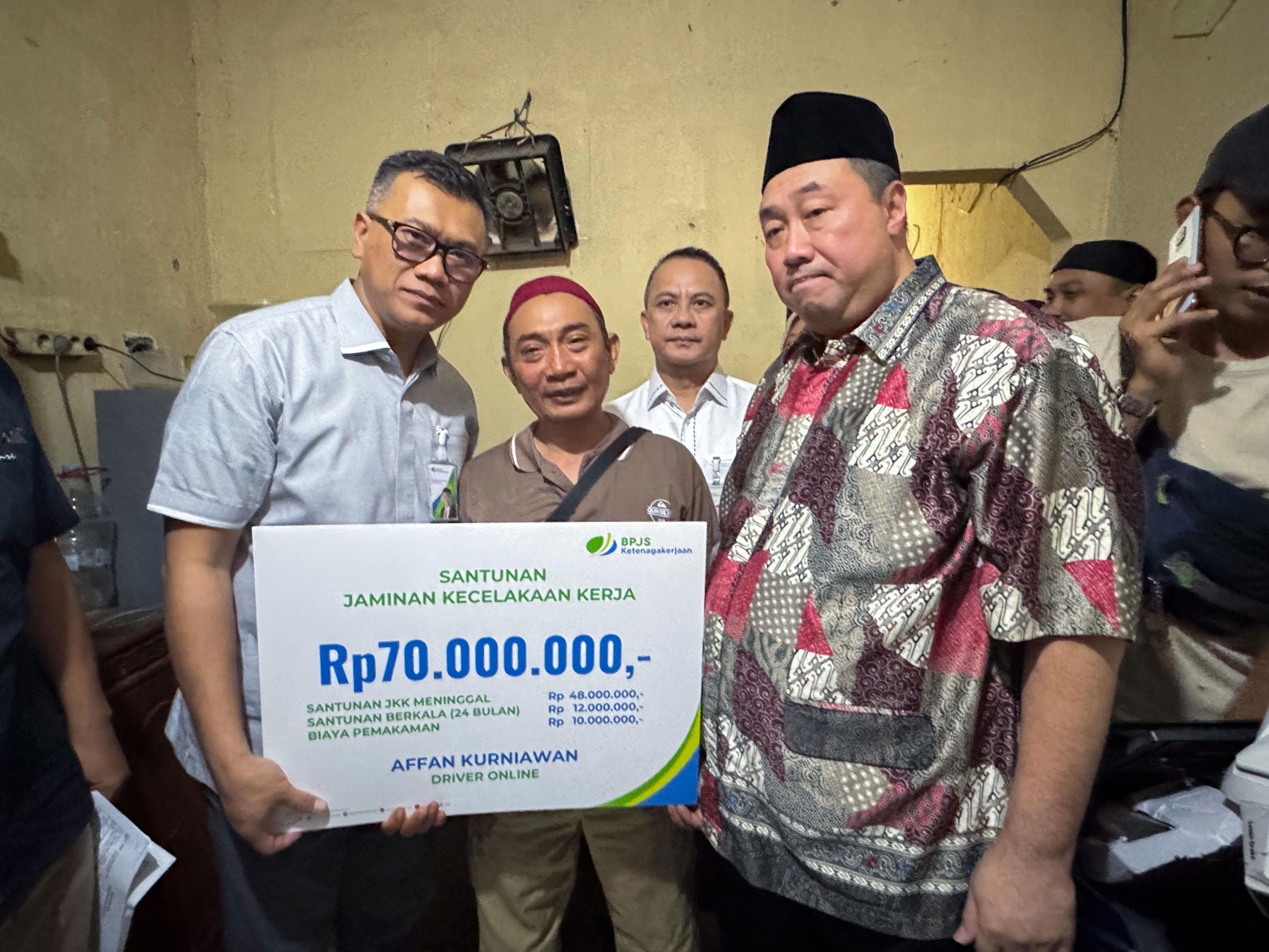 BPJS Ketenagakerjaan Serahkan Santunan Rp 70 Juta kepada Keluarga Almarhum Affan