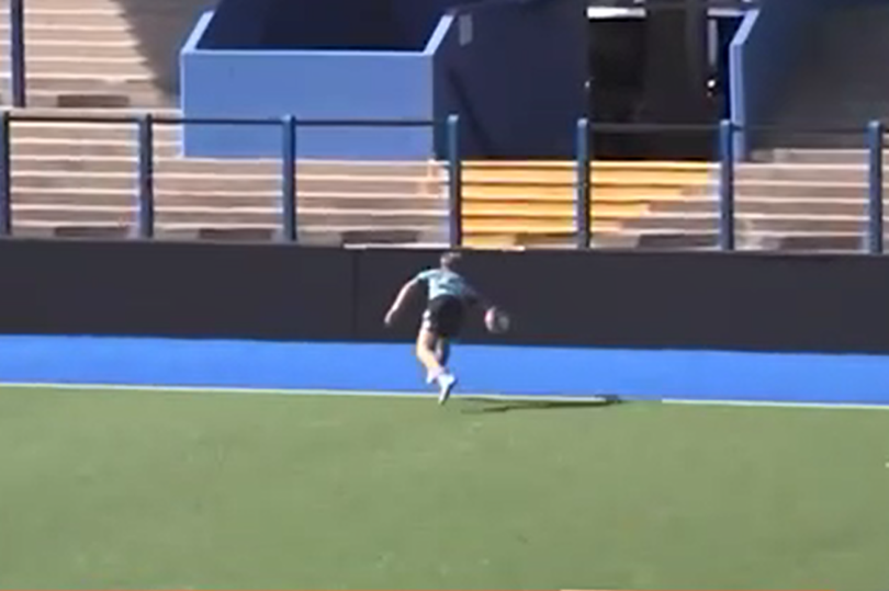 Welsh rugby teenager scores try from the Gods as crowd stunned