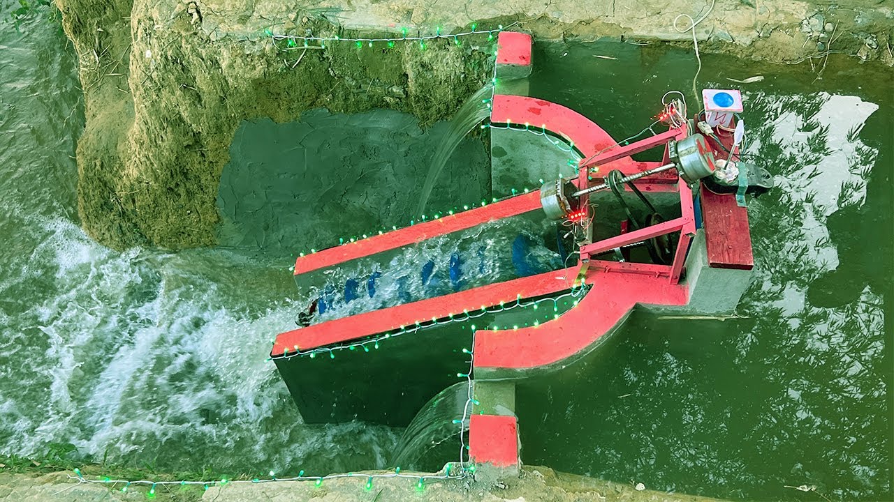 I built a mini hydroelectric dam! 💧