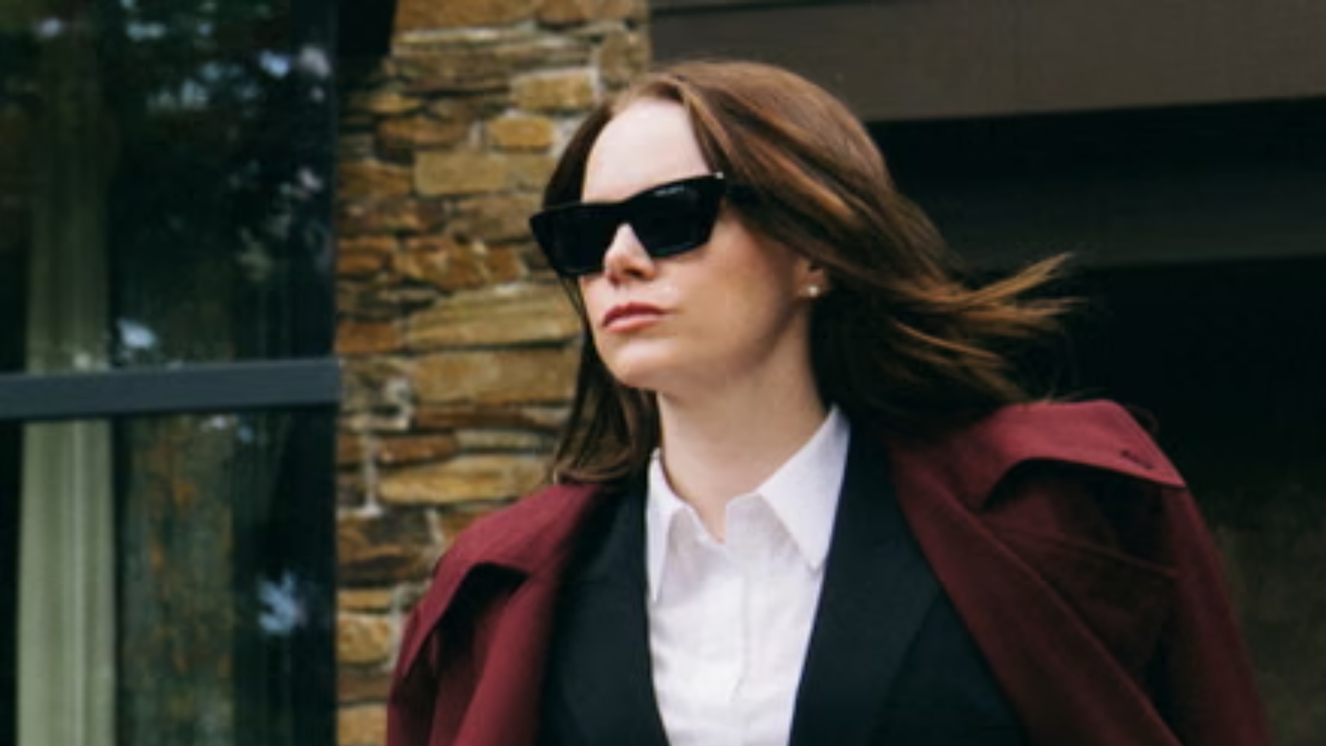 “Super”: Emma Stone zet de rode loper in Venetië in vuur en vlam