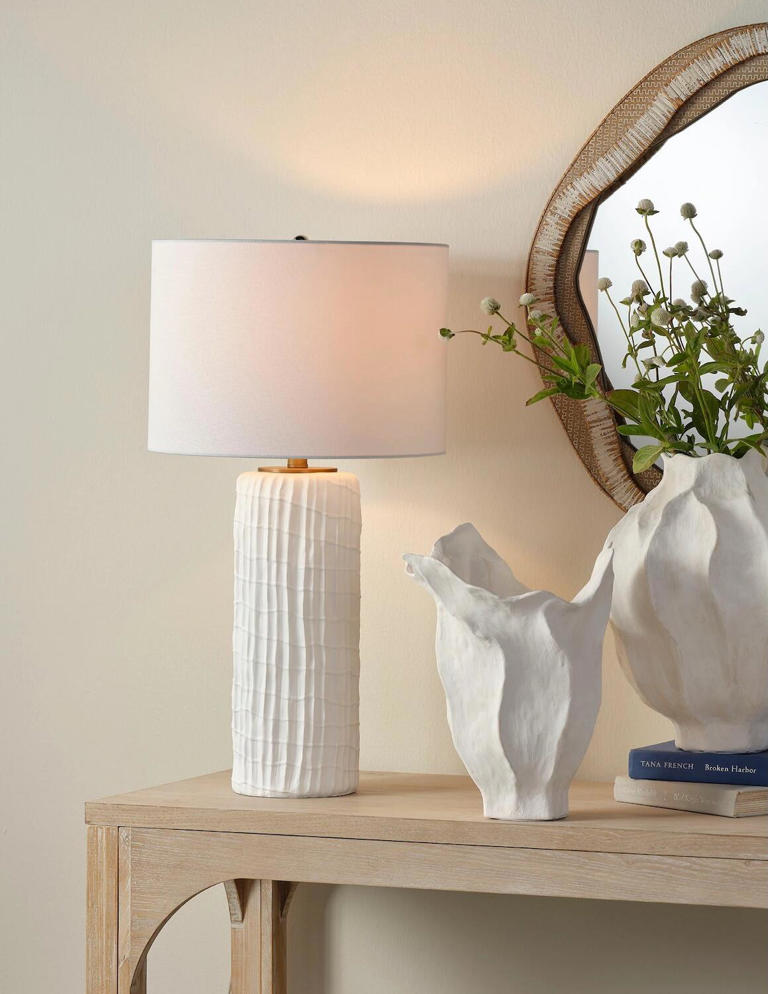 8 sculptural pieces for an artful touch