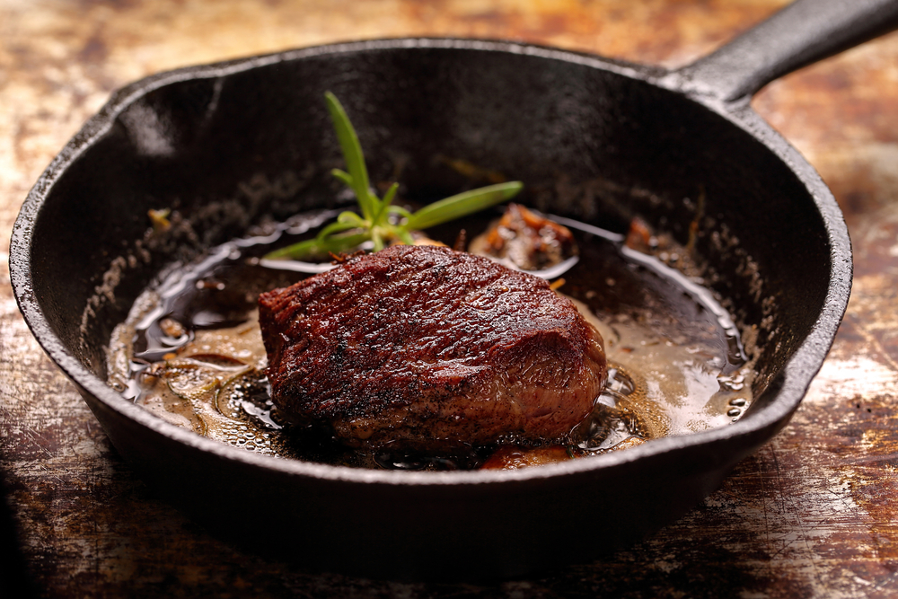 25 Foods You Should Avoid Cooking in a Cast Iron Skillet