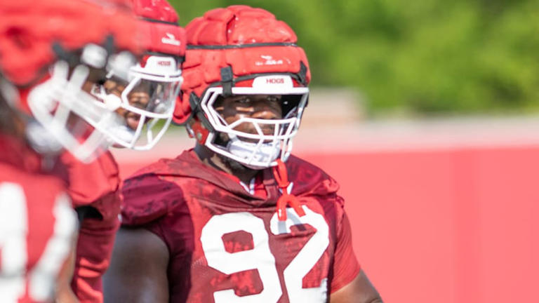 Fans will have to wait little longer for debut of two Razorbacks newcomers