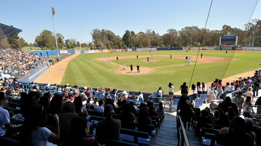 Long Beach Baseball Club reveals three finalists for team naming contest