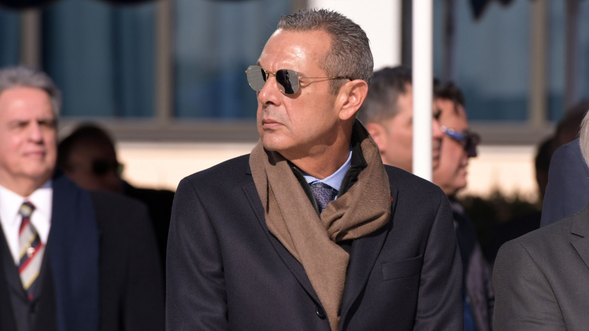 «Νομίζετε ότι θα σας φοβηθώ. Σας έχω...» - Νέο «χτύπημα» Καμμένου για ...