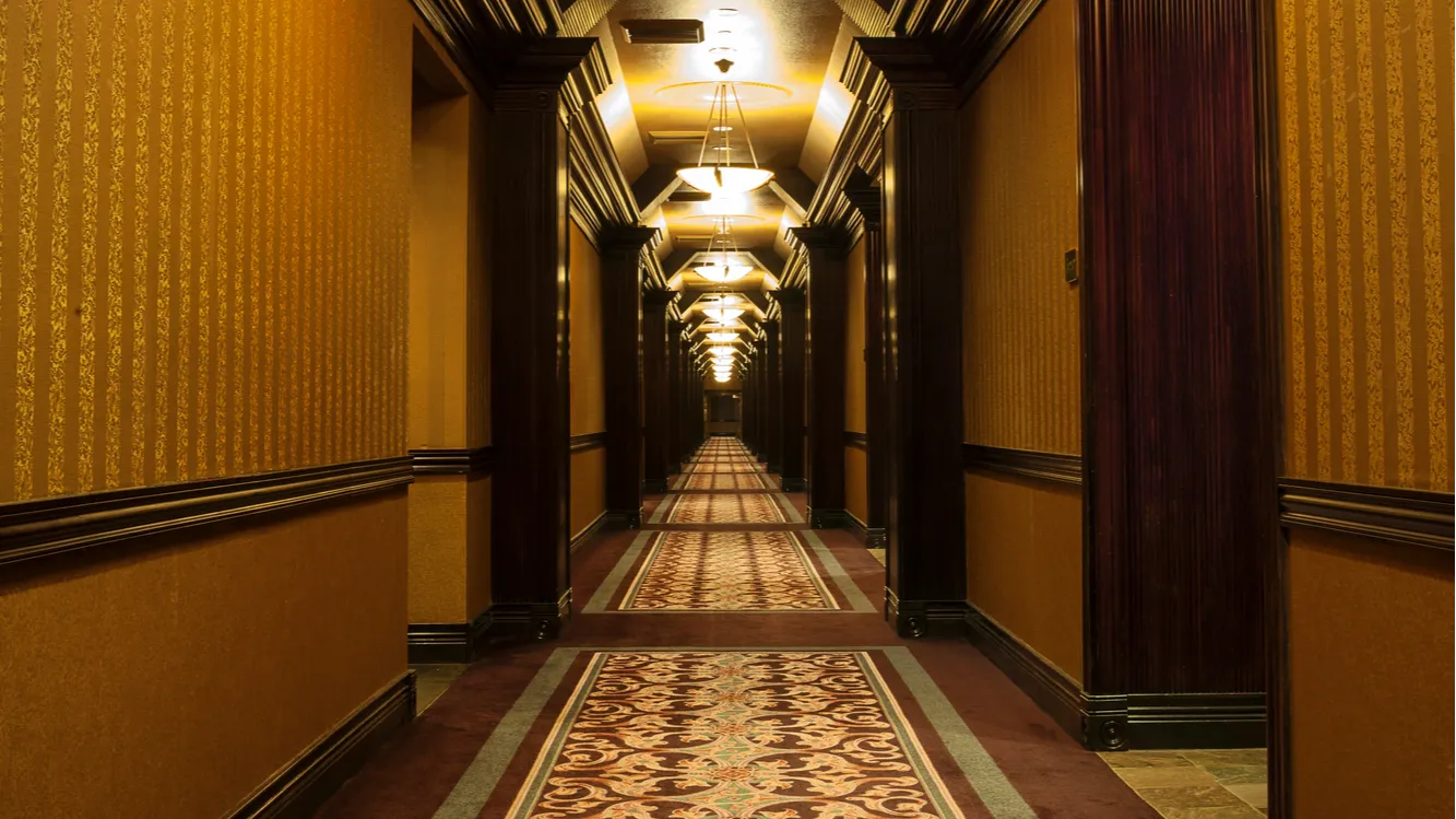 Hallway decor ideas that speak for themselves
