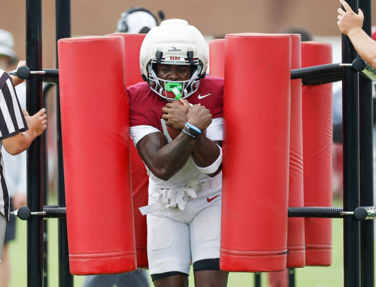 Practice Photos & Video: Alabama hits the field for first workout of ...