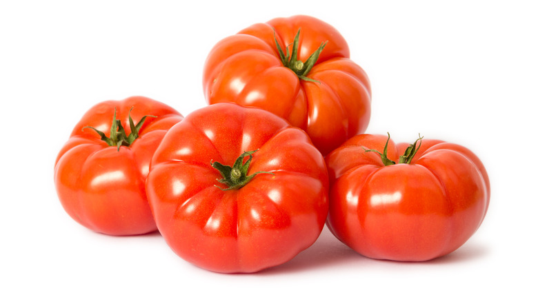Know Your Tomatoes: A Guide To The Top 15 Types Of Tomatoes