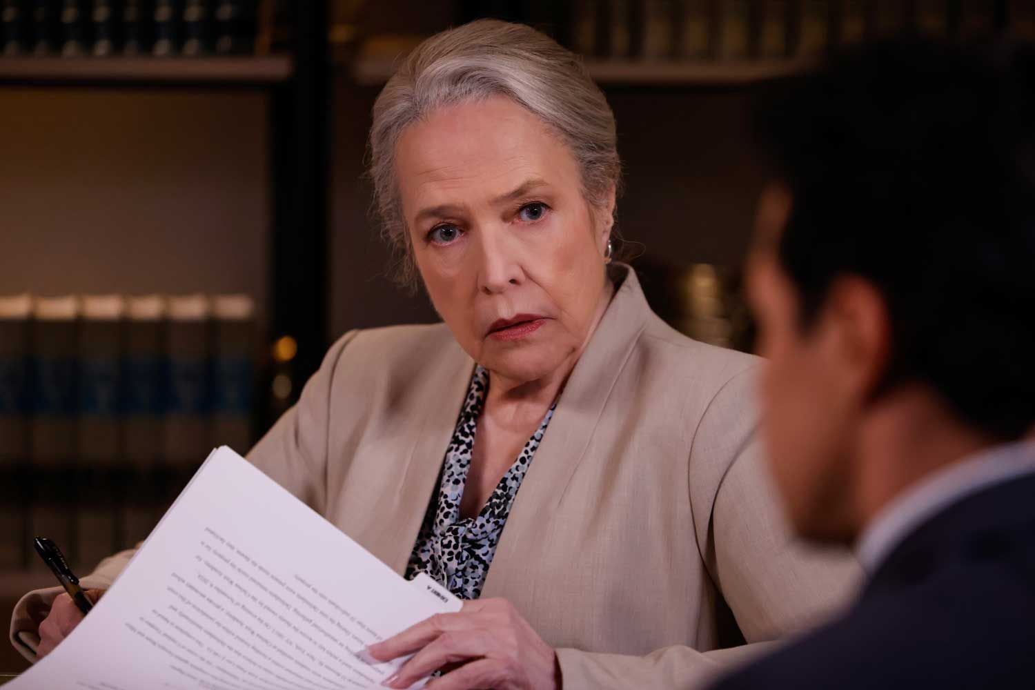 Kathy Bates' Matty Threatens to 'Burn This Courthouse to the Ground' in ...