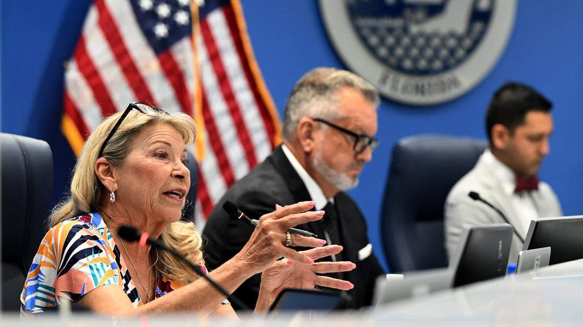 Manatee County Commissioner Carol Ann Felts dies at 68, officials say