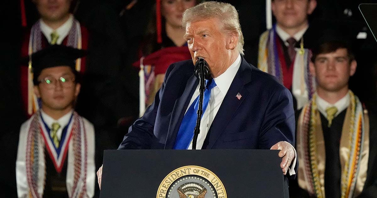 President Donald Trump trolls Alabama after Week 1 loss, acknowledges ...