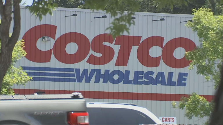 Costco customers sue for share of tariff refunds in class-action lawsuit