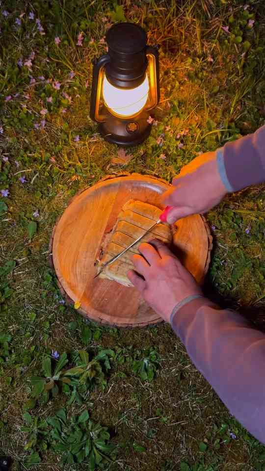 Fireside Cuban Pudgy Pie ASMR