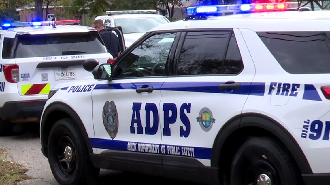 Medical call reveals dead body in yard of Aiken home