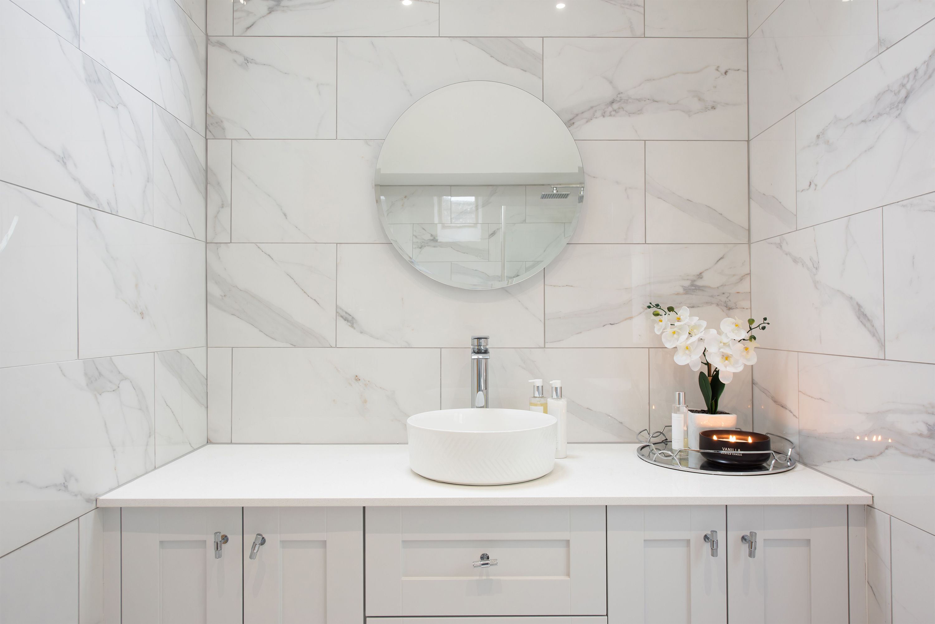 Small Bathroom? These Design Hacks Will Change Everything