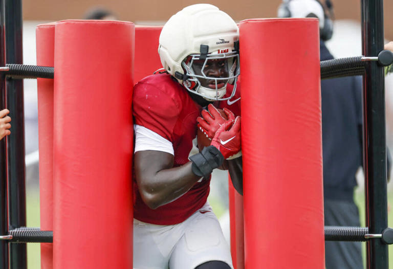 Practice Photos & Video: Alabama hits the field for first workout of ...