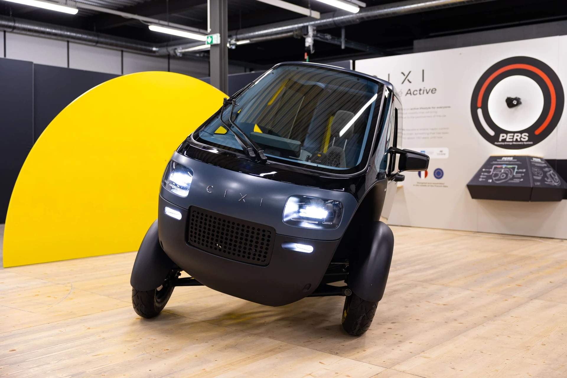 Cixi Vigoz: The 75-MPH E-Bike That Feels More Like a Car