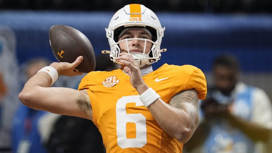 Tennessee makes gains in AP Top 25, coaches poll after season-opening win