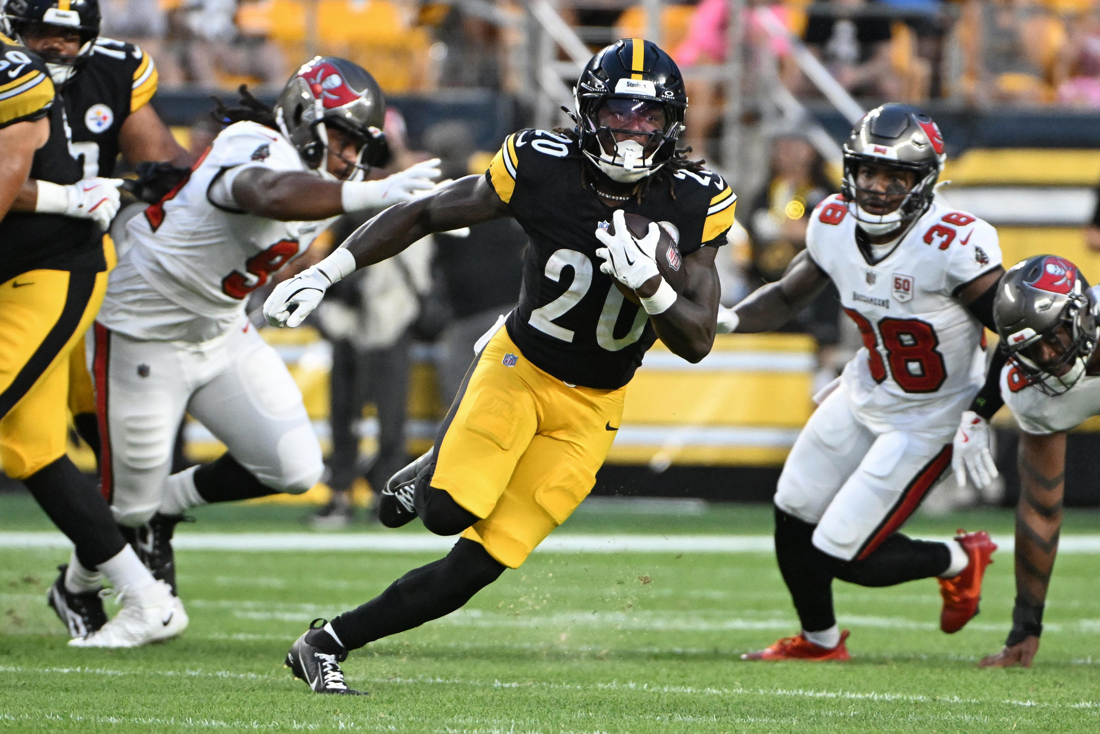 Steelers depth chart reveals bad news for rookie RB Kaleb Johnson