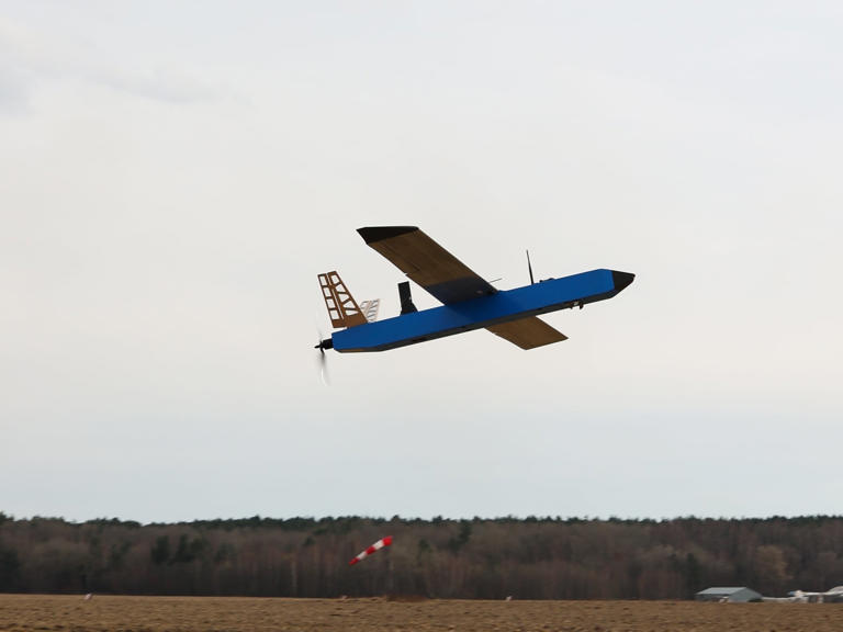 Ukraine's Hunter Drone shoots enemy drones with gun