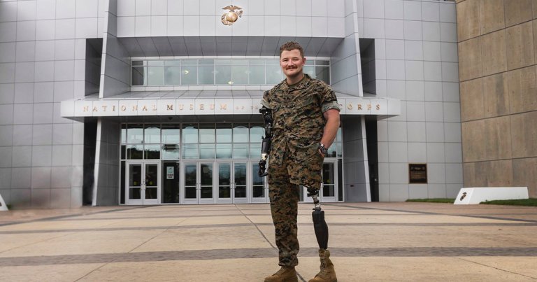 Mighty 25: Alex Garland & Ray Mendoza tell authentic military stories