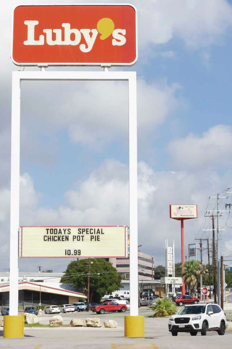 New Luby's 'café' opens in downtown Austin: Small restaurant will still ...
