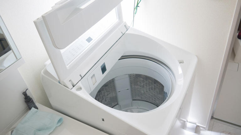 The Top 3 Best Washing Machines Under $500, According To Reviews