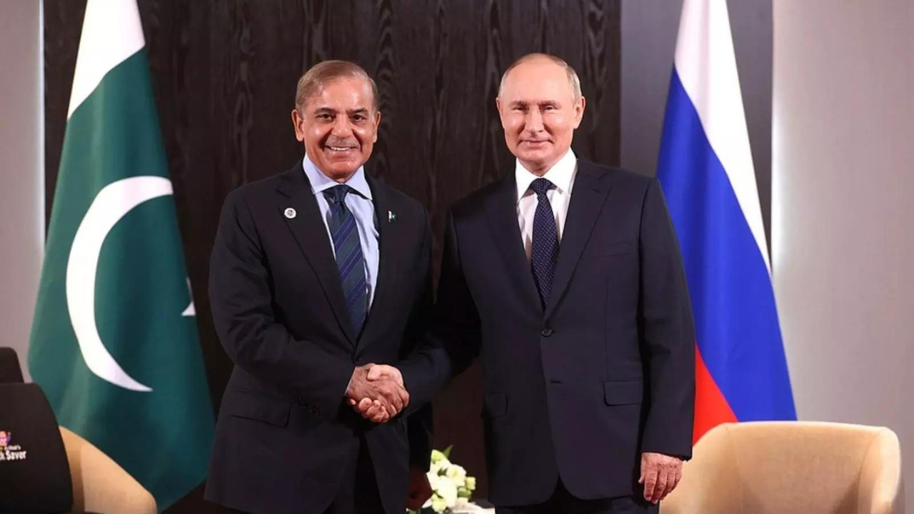'Respect your relationship with India': Pakistan PM tries to cozy up to Putin; pitches ...