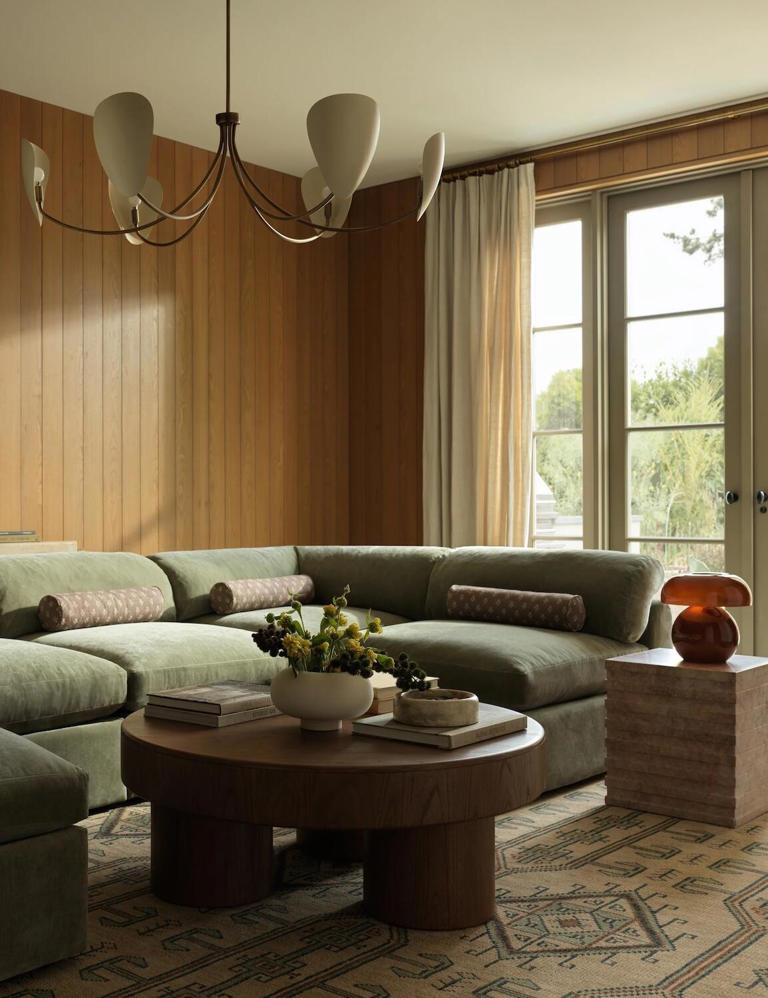 8 sculptural pieces for an artful touch