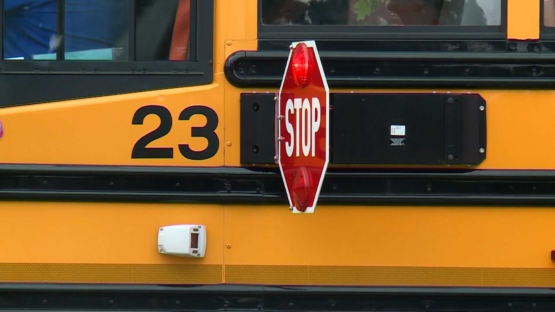 Maine school districts call for delay Friday morning due to snow