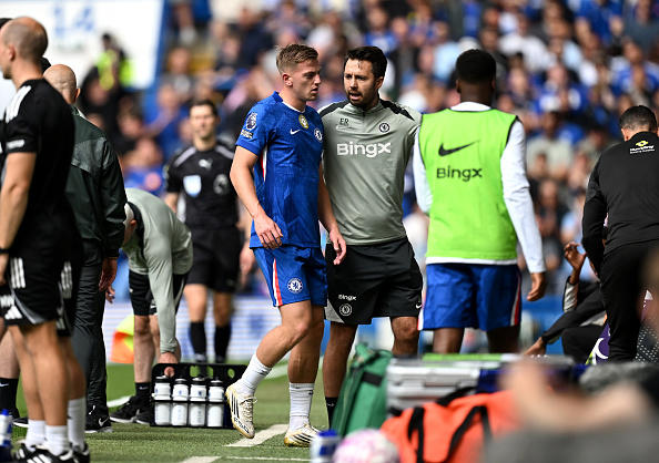 Man Utd sent warning to £30m star over Chelsea move