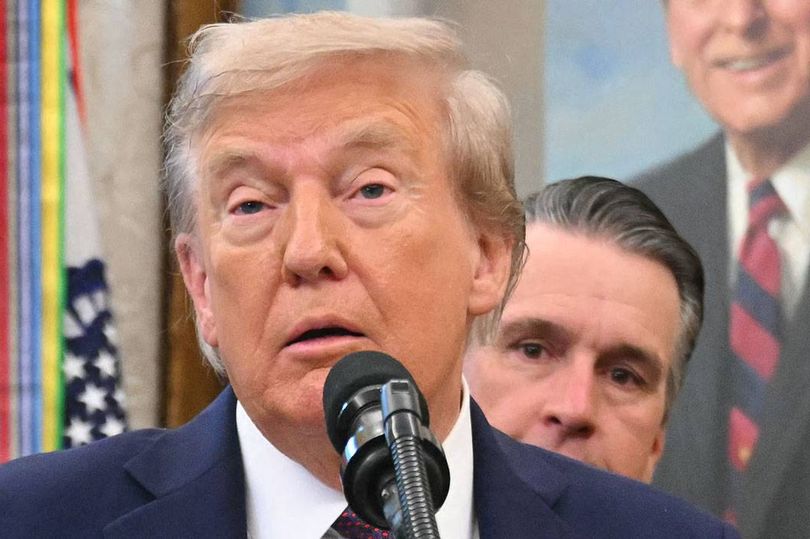 Donald Trump contradicts White House briefing on bizarre window ...