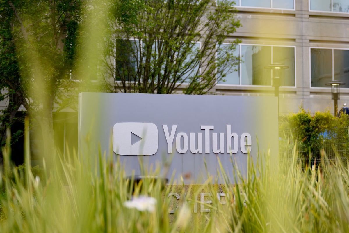 YouTube commenter arrested after allegedly posting threat to ‘shoot and ...