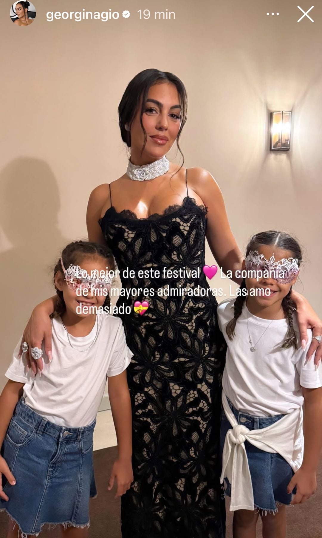Georgina Rodríguez tiene en sus hijas Eva María y Alana Martina a sus ...
