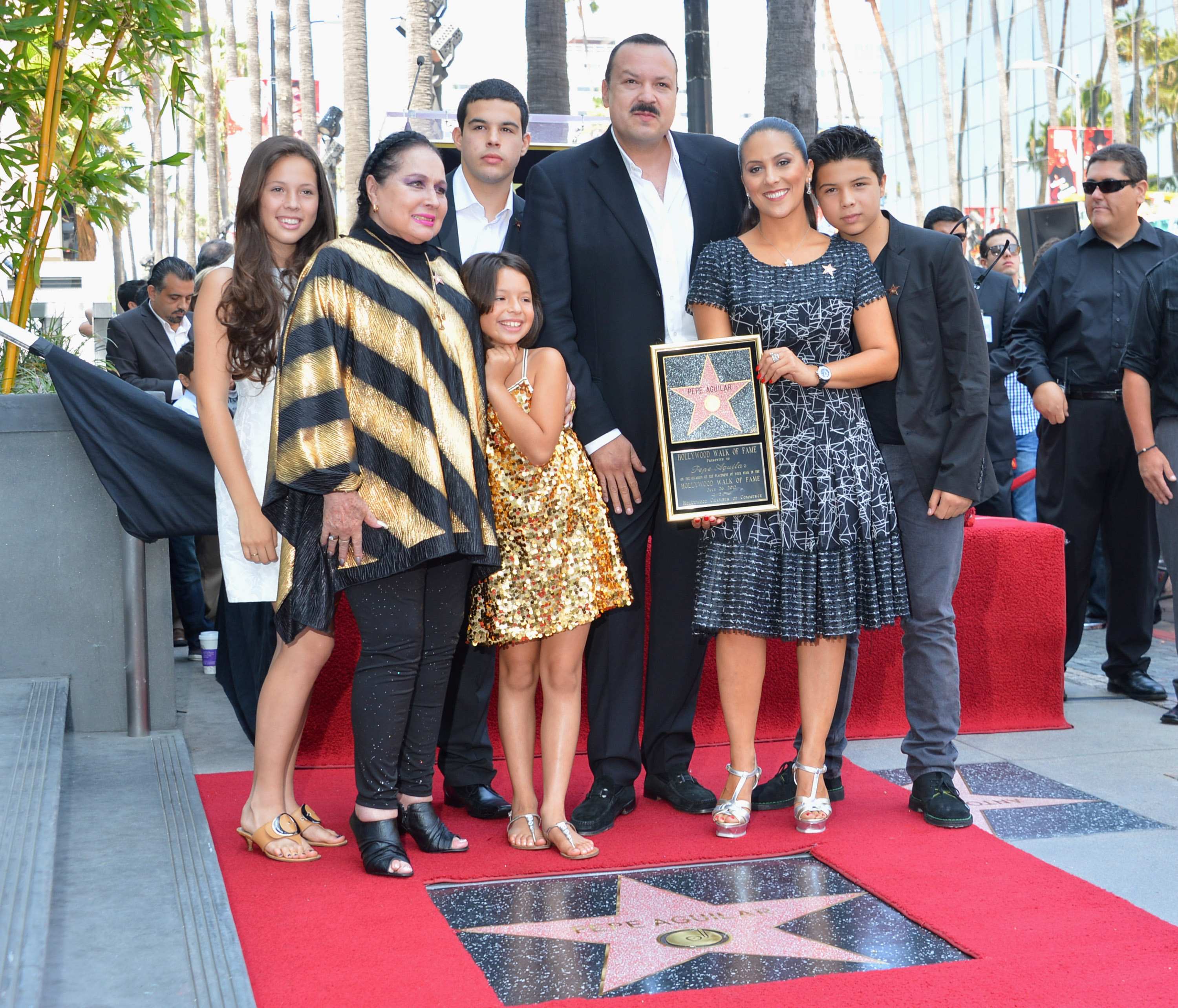¿Quién es Emiliano Aguilar, el polémico hijo mayor de Pepe Aguilar que ...
