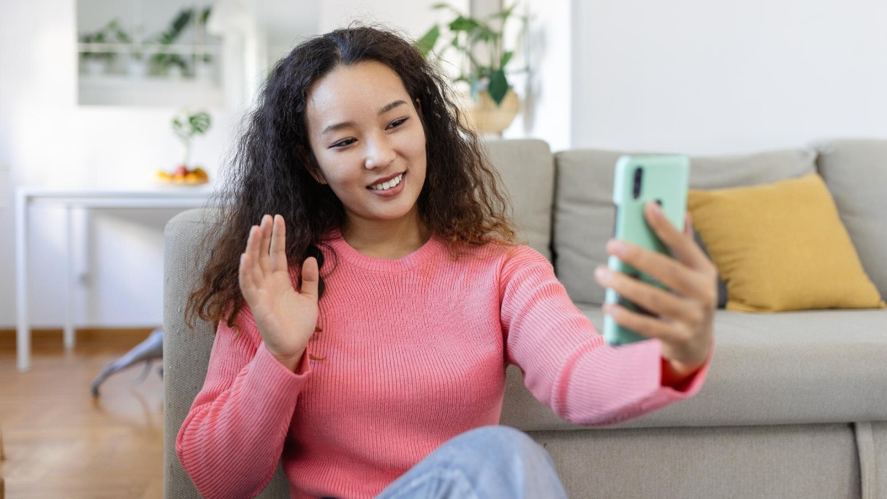 Software that can edit live video in real time—untraceable