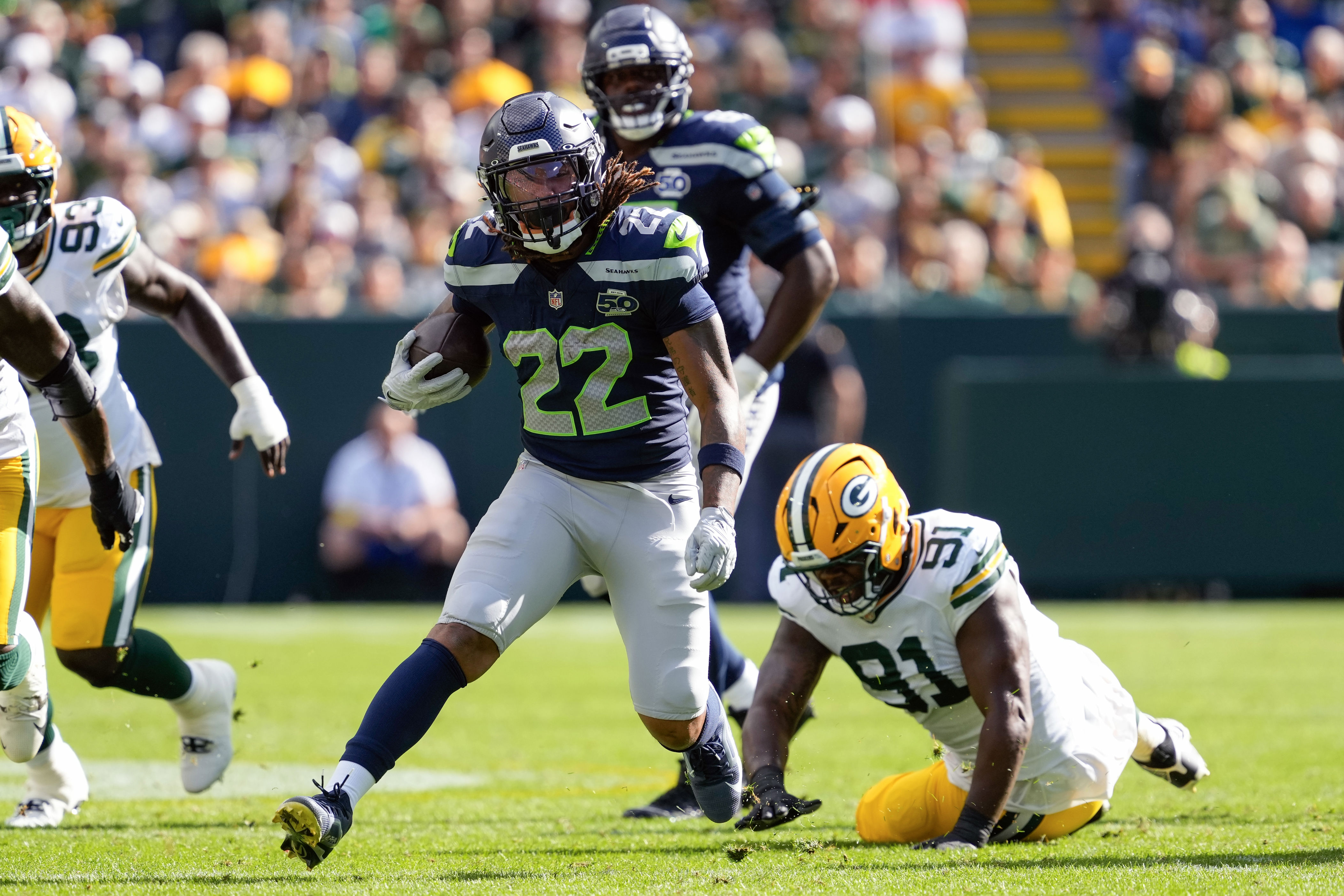 Seahawks make series of practice squad moves, release Damien Martinez