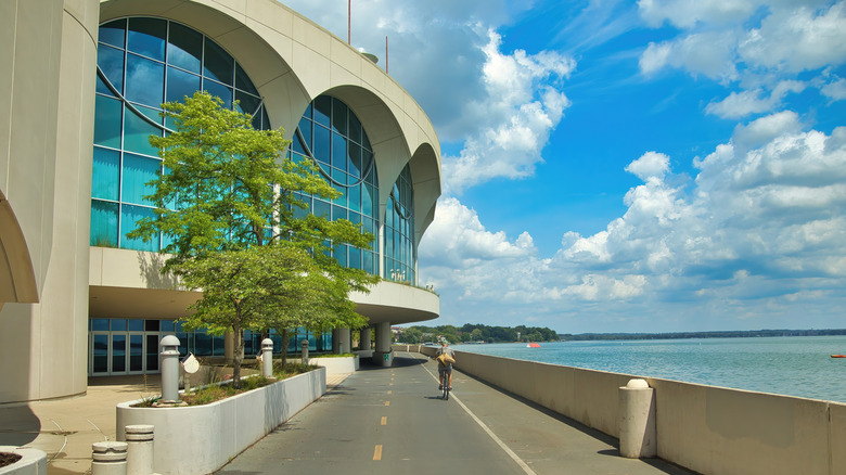 One Of Madison's Most Scenic Bike Trails Journeys Past Wisconsin Lakes ...