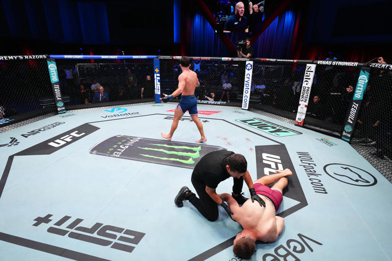 DWCS 80 video: Jean-Paul Lebosnoyani nails Jack Congdan with insane ...