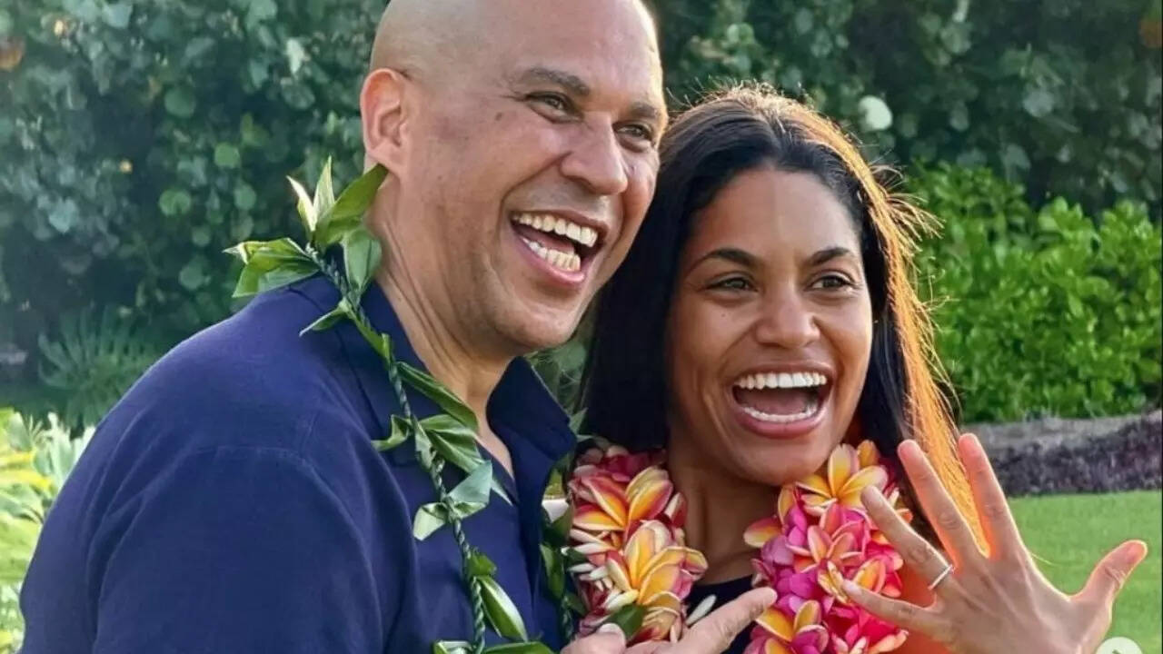 Who is Alexis Lewis? All about Senator Cory Booker's fiancée going ...