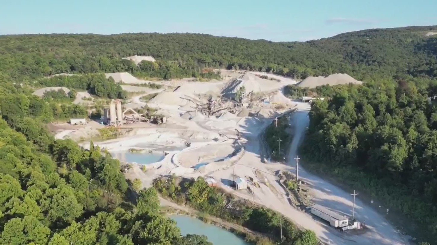 Man dead after being crushed by boulder at quarry in Pennsylvania