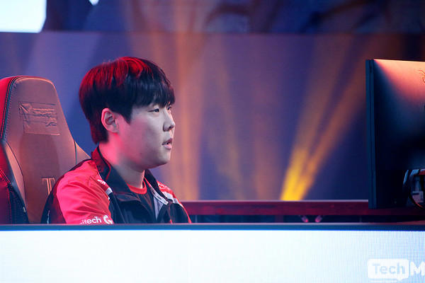 [FSL 통신] "오늘은 DRX 데이"...'찬'-'세이비어'-'림광철' 16강 합류