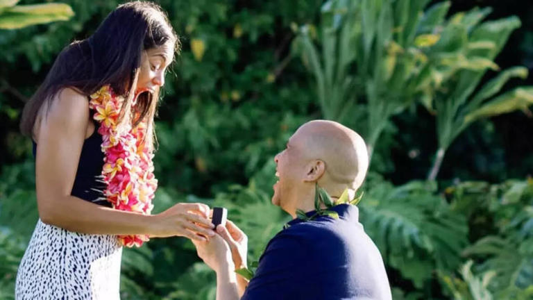 Who is Alexis Lewis? All about Senator Cory Booker's fiancée going ...