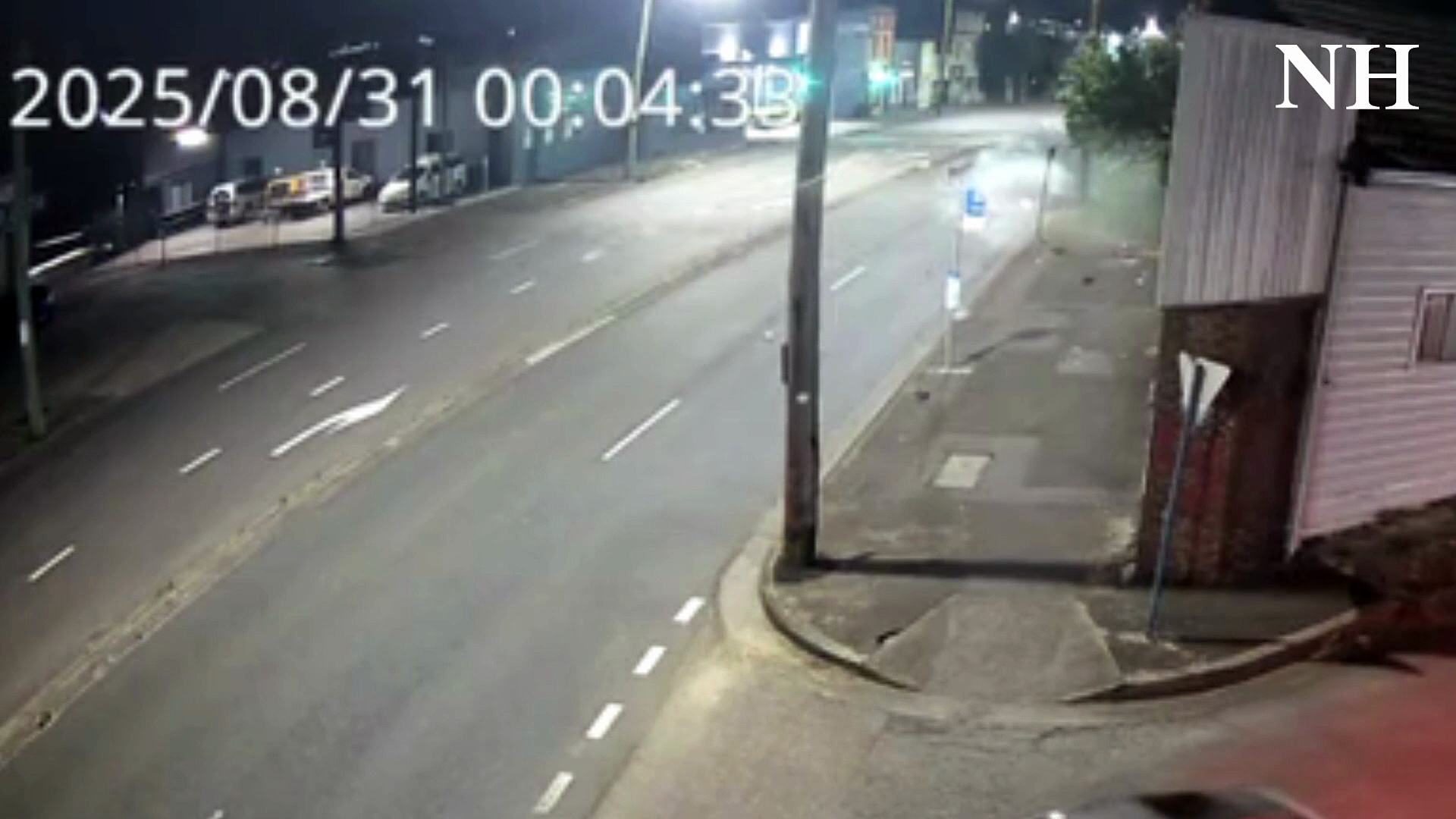 Crash at Mayfield | Newcastle Herald