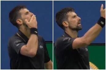 Djokovic, show agli Us Open: pubblico fischia, lui vince il set e manda ...