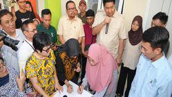 Menteri PKP Berikan Bantuan Rumah untuk Keluarga Affan Kurniawan, Pastikan Kasus Diselidiki ...