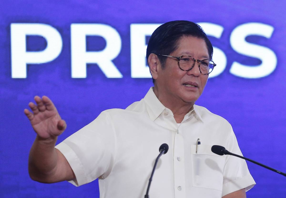 Marcos leads oath taking of new officers of League of Provinces of the ...