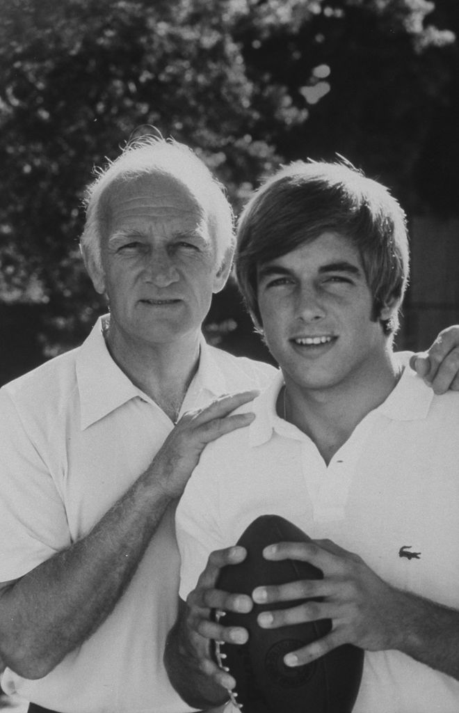 Mark Harmon flaunts football star physique in pre-fame photo before ...