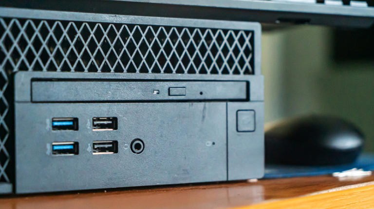 What Does It Mean When A USB Port Is Blue?